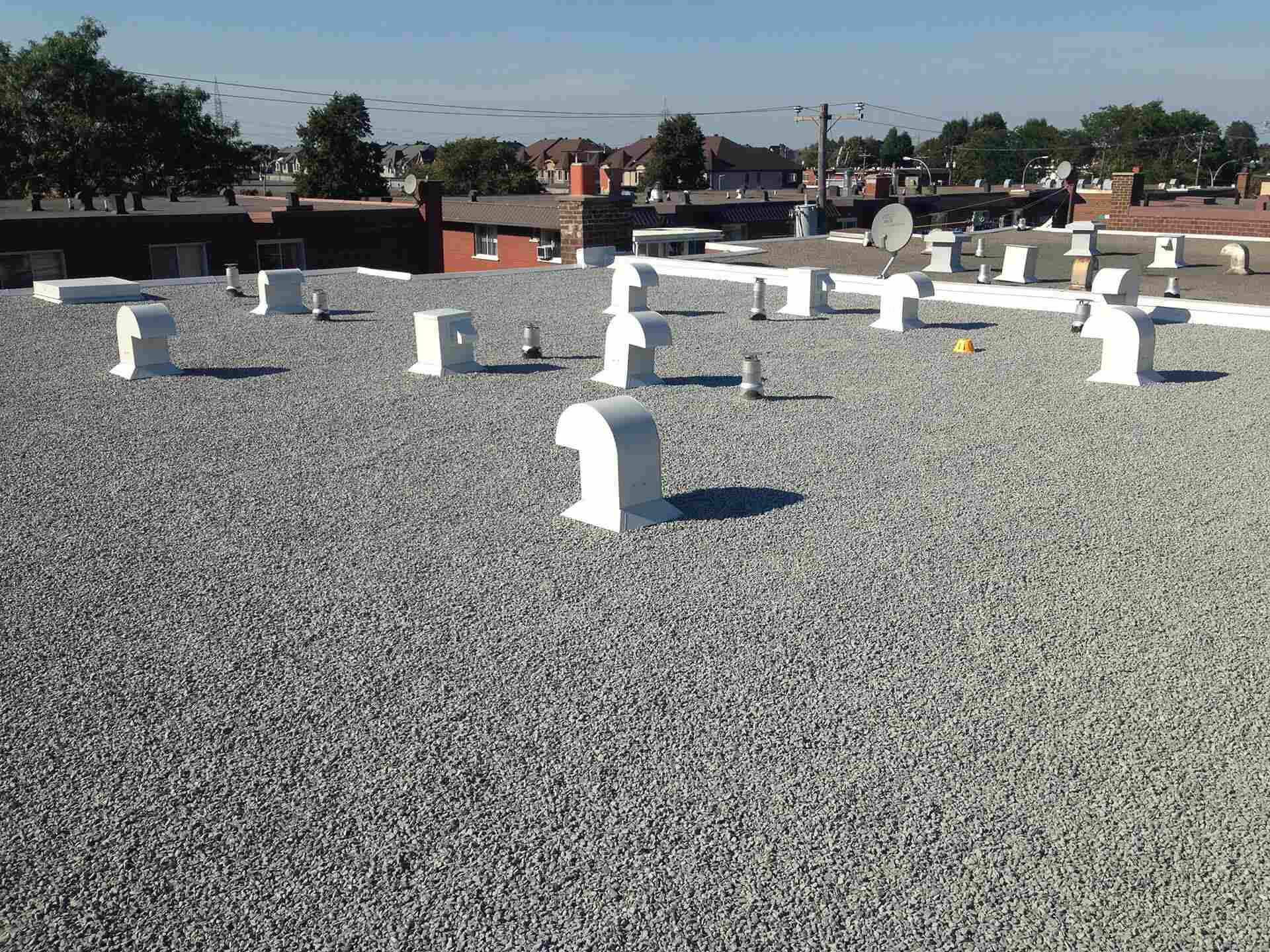 Revêtement de toit: Multicouche en asphalte et gravier